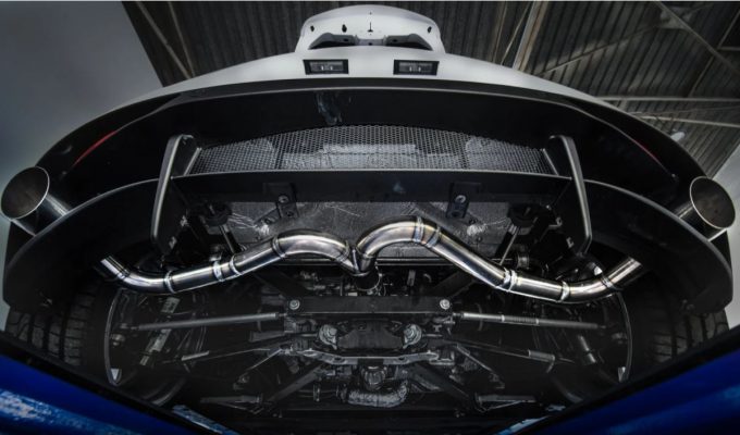 Titan Exhaust side exit - SCARA73 Italia